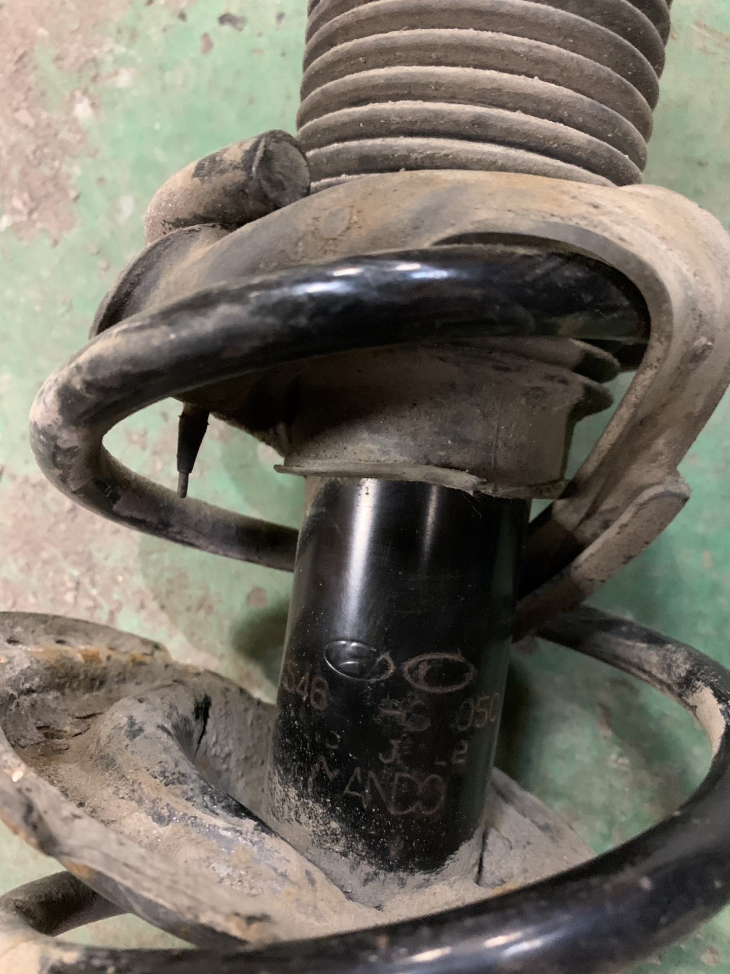 Замена амортизаторов и пружин в круг — Hyundai Avante (5G), 1,6 л, 2011 ...