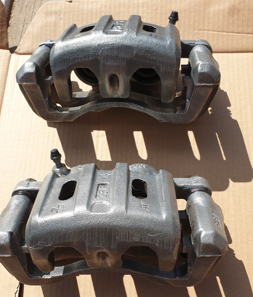 Тормозная двухпоршневая система с дисками на Mitsubishi Galant (9G ...