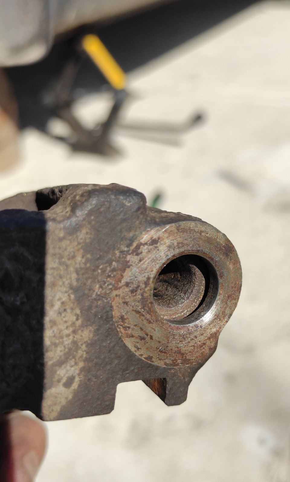 Ремонт переднего тормозного суппорта (замена кишок) — KIA Cerato (2G ...