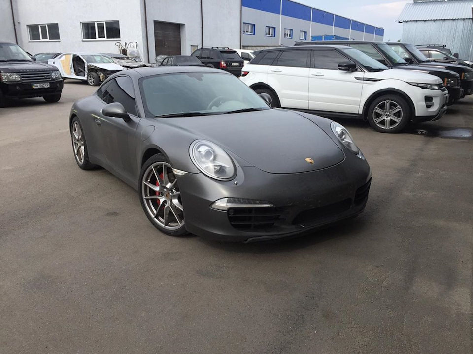 Восстановление технического состояния Porsche 911 Carrera S после гонки ...