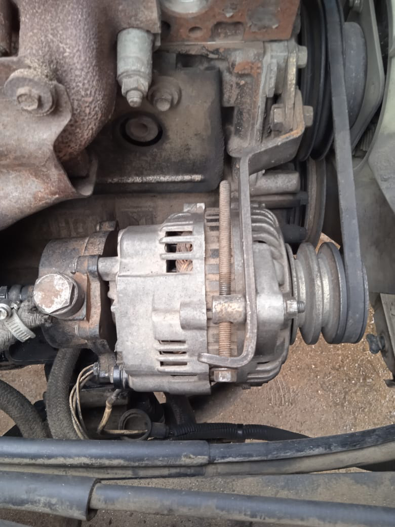 Замена вакуумного насоса. — Isuzu Elf, 4,6 л, 1996 года | поломка | DRIVE2