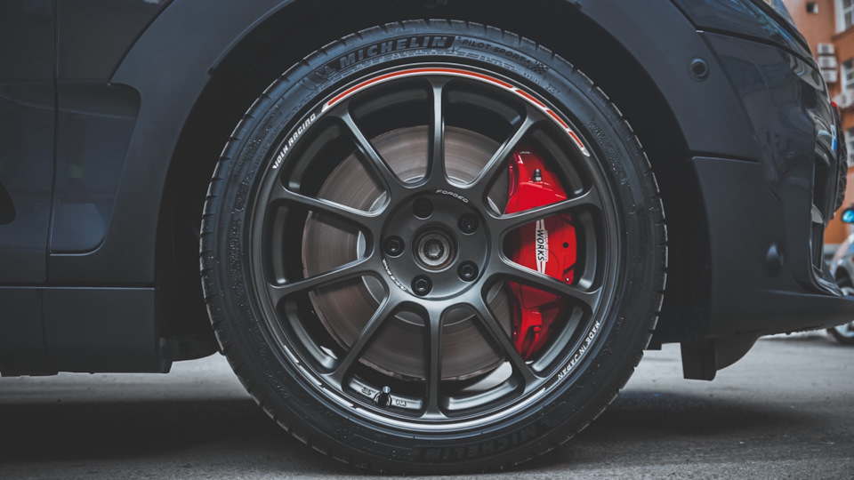 Rays ZE40 TimeAttack2 by Volk Racing — MINI Clubman S John Cooper Works ...