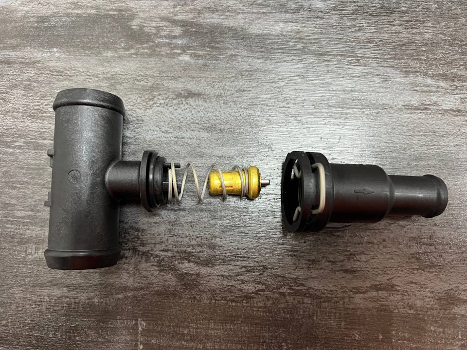 Термостат DSG6 DQ250 — 84 000 км. — Skoda Yeti, 1,8 л, 2012 года ...