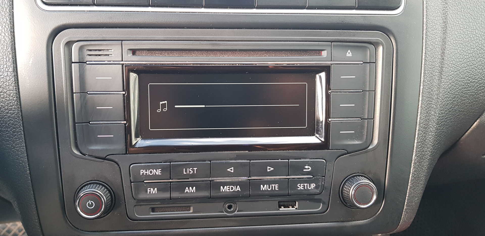 Замена RCD 30 на RCD 320 bluetooth — Volkswagen Polo Sedan, 1,6 л, 2011 ...