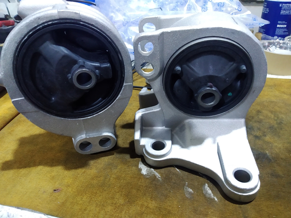 Подушки двигателя. — Mitsubishi Galant (8G), 2,4 л, 2003 года ...