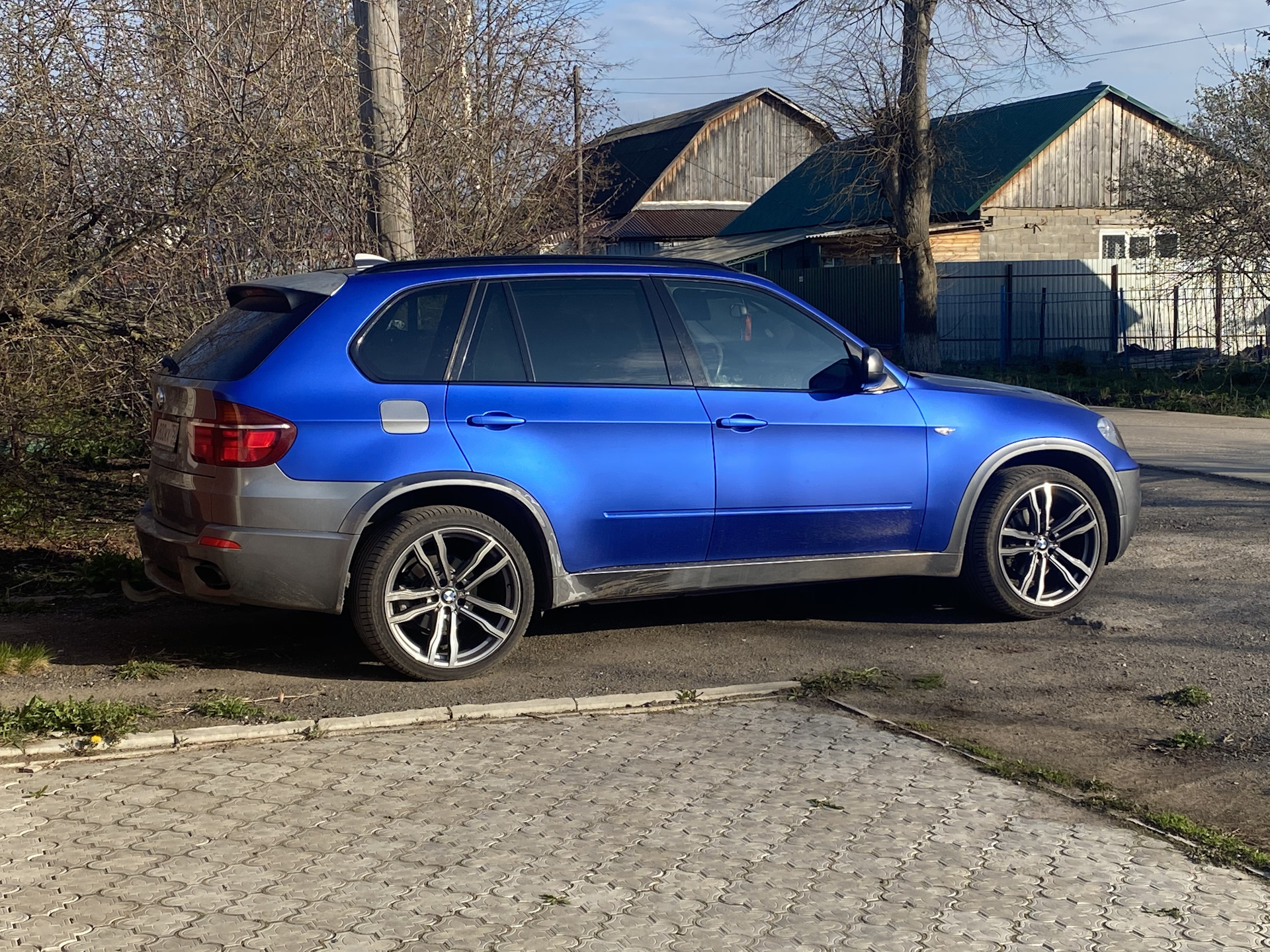 Синий ужас🤦‍♂️. Буду обдирать — BMW X5 (E70), 3 л, 2010 года | другое | DRIVE2