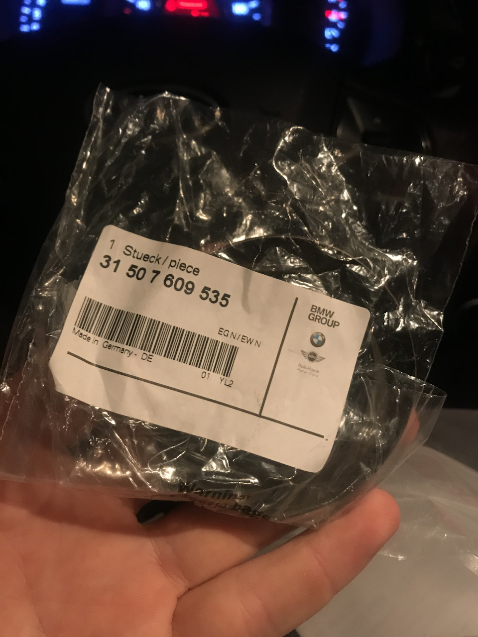 Замена клапанной крышки — BMW 5 series (E39), 2,8 л, 2000 года ...