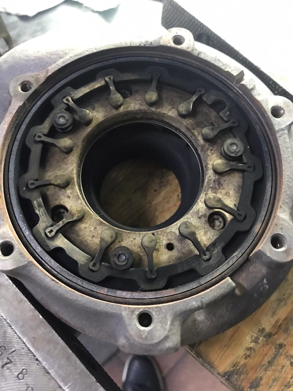 Чистка впуска, замена сальника КВКГ и прокладок теплообменника OM642 ...