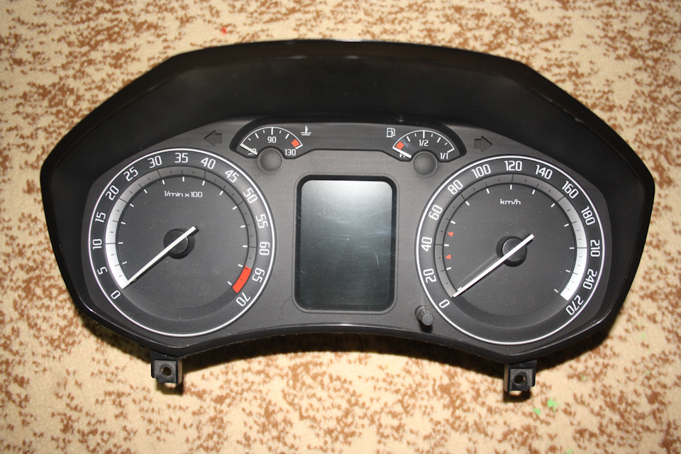 Приборная панель от Octavia A5 RS — Skoda Octavia A5 Mk2, 1,6 л, 2004 ...