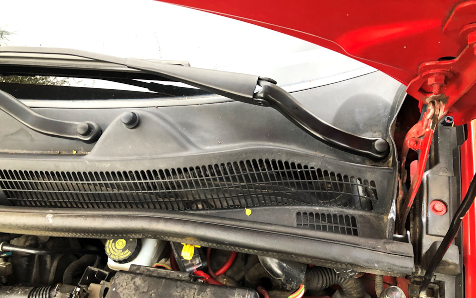 Колпачок и крышка расширительного бачка — Opel Corsa D, 1,4 л, 2013 ...