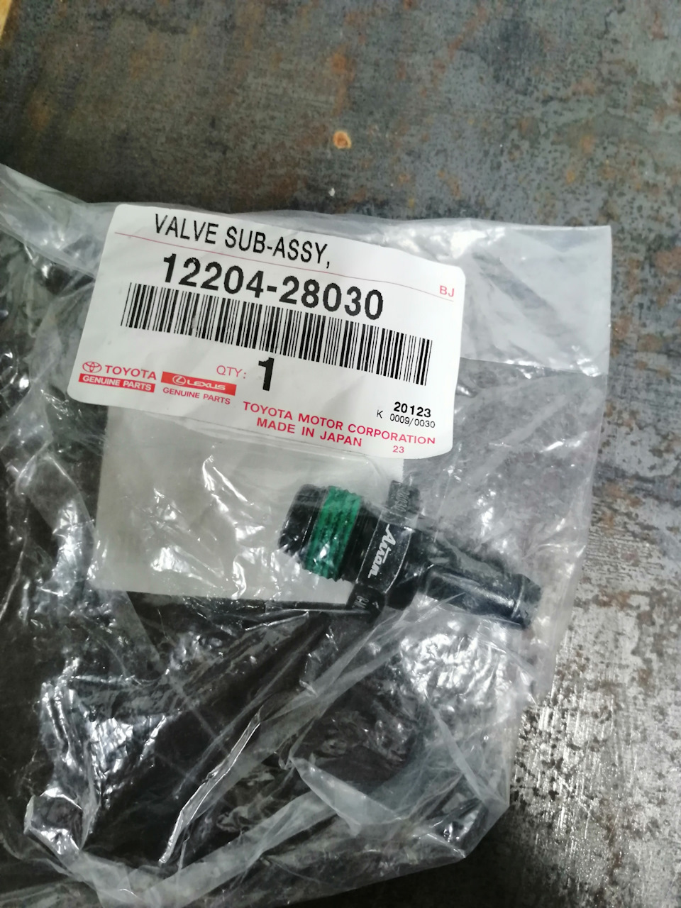 1220428030 Клапан вентиляции картерных газов TOYOTA TOYOTA LEXUS ...