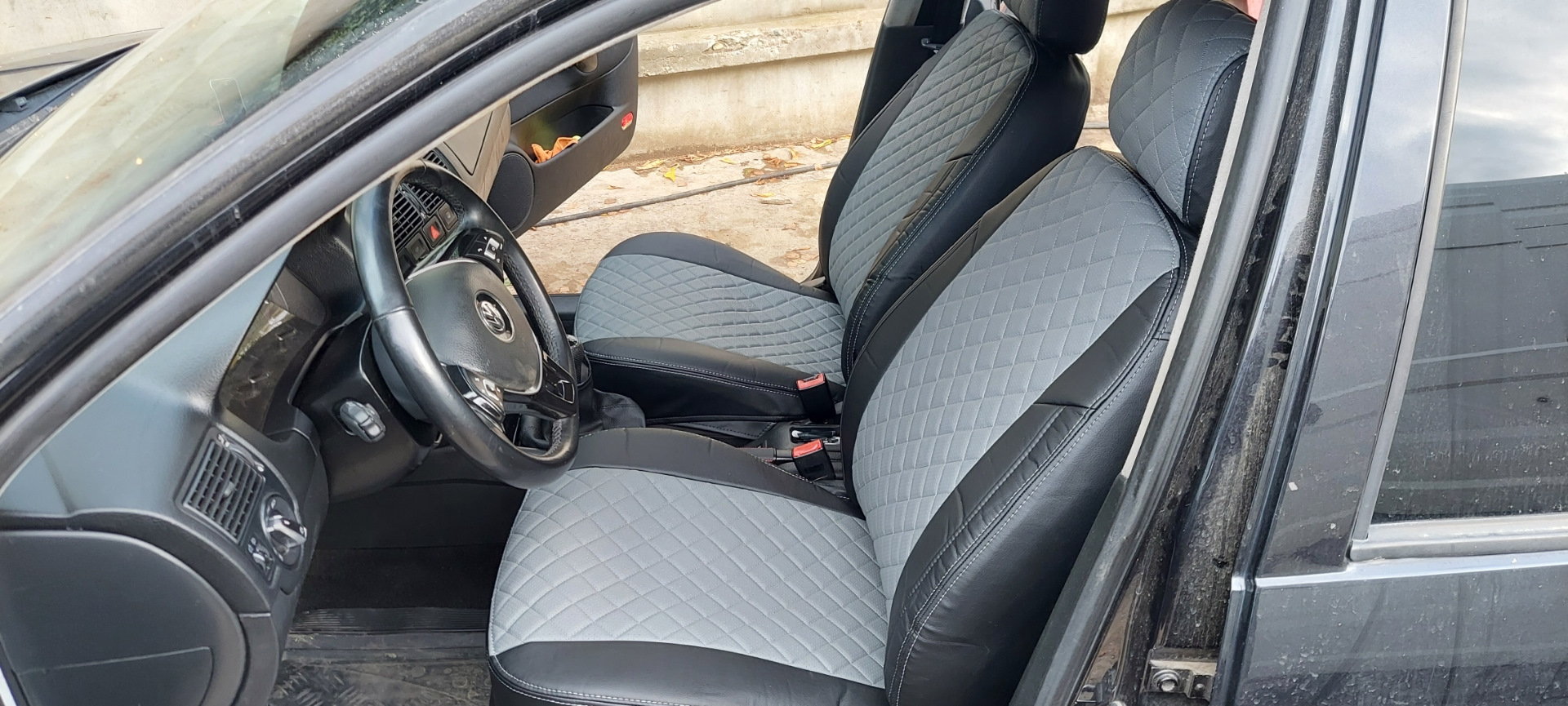 Чехлы мне в машину! — Volkswagen Golf Mk4, 1,6 л, 2002 года ...