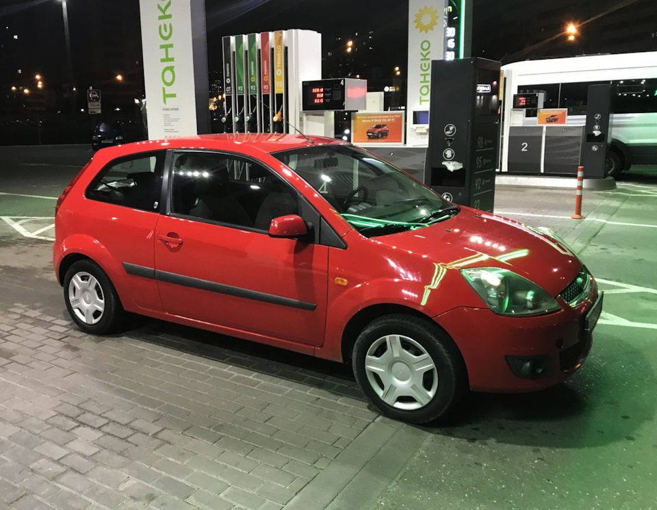 Первое знакомство — Ford Fiesta (Mk V), 1,6 л, 2007 года | покупка ...