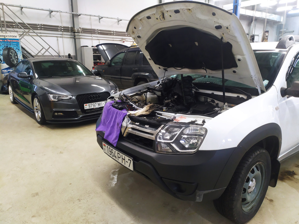 Замена катушки зажигания — Renault Duster (1G), 1,6 л, 2016 года ...