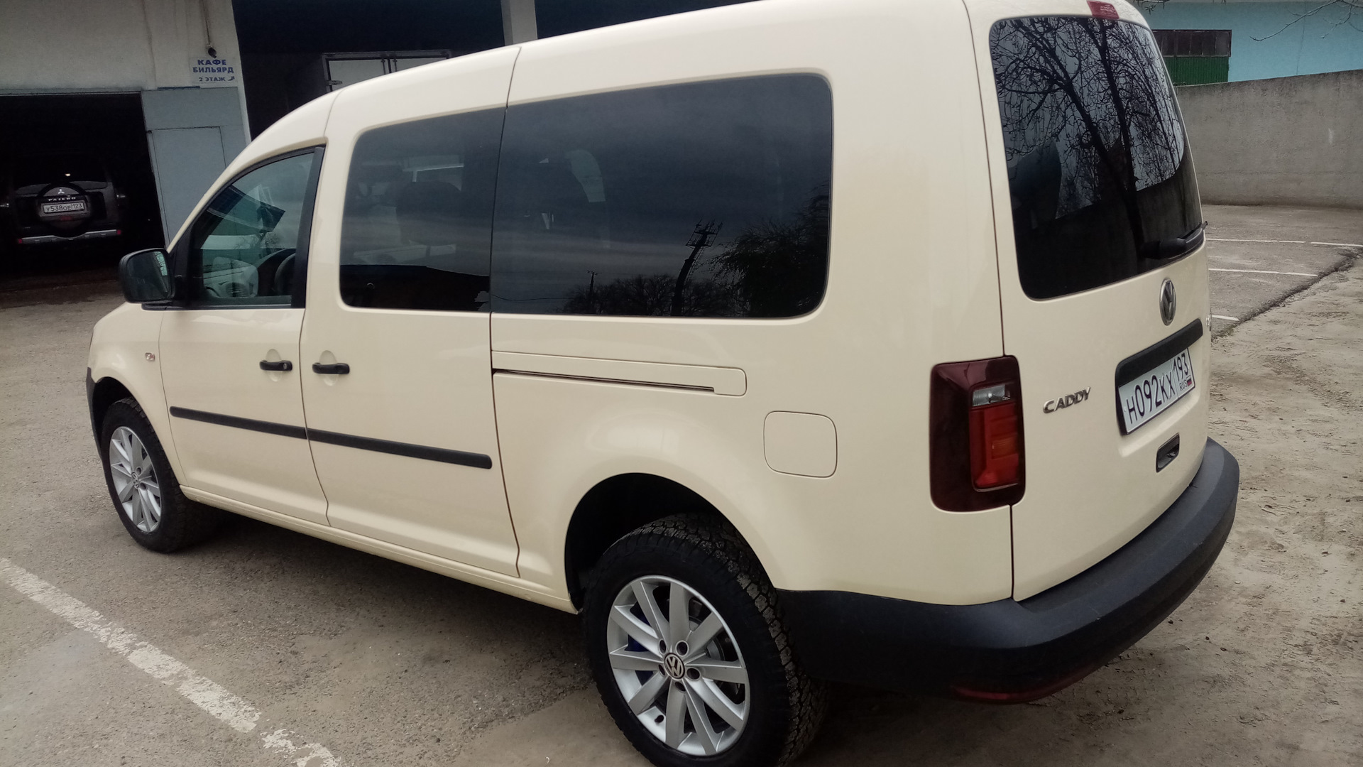 Volkswagen Caddy (3G) 2.0 дизельный 2010 | 2.0 TDI 4 Motion Swamper на ...