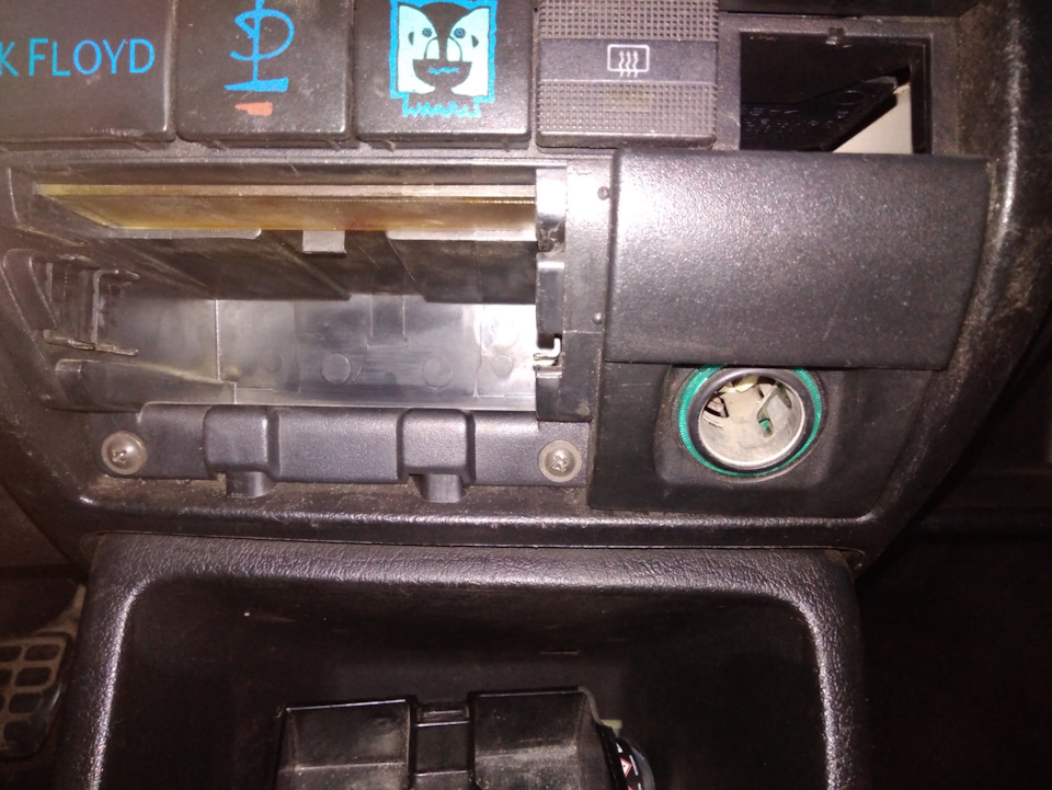 Нашел разъем для подключения компьютера. — Volkswagen Golf Mk3, 1,8 л ...