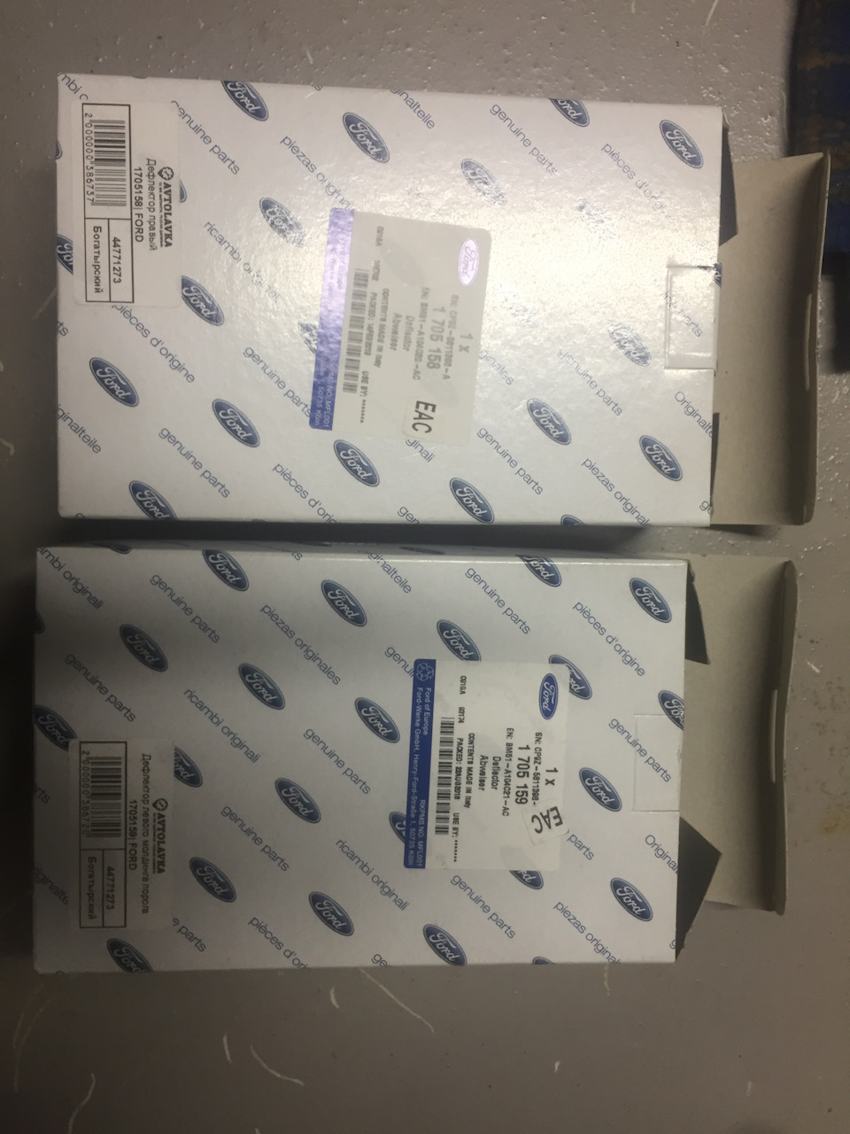 222. Дефлекторы на пороги — Ford Focus Hatchback III, 2 л, 2013 года ...