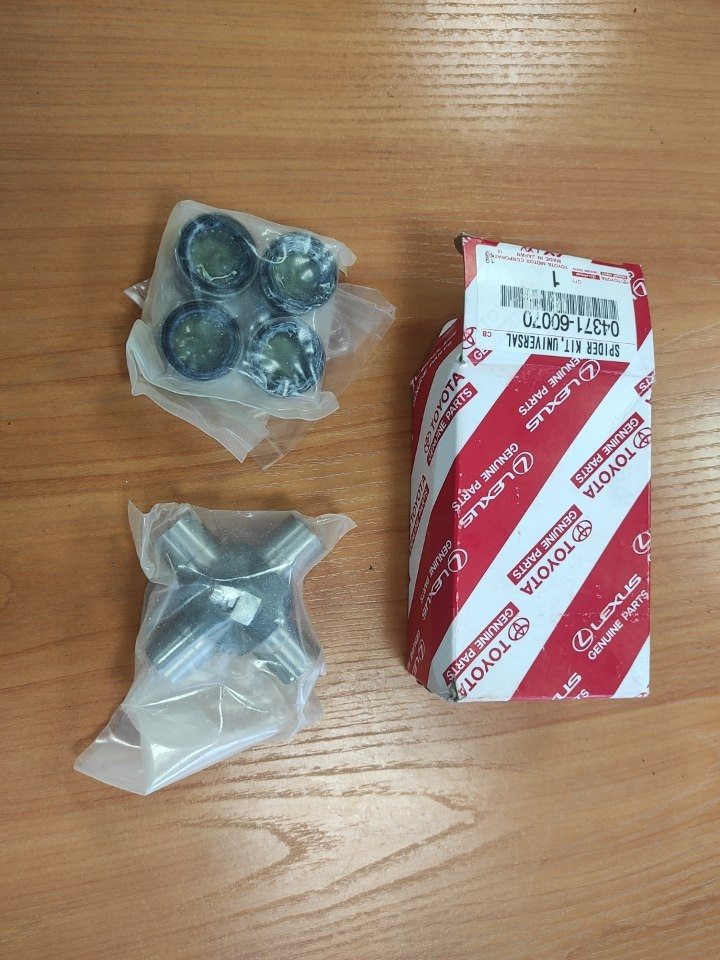 Замена крестовины переднего кардана — Toyota Land Cruiser Prado 90 ...