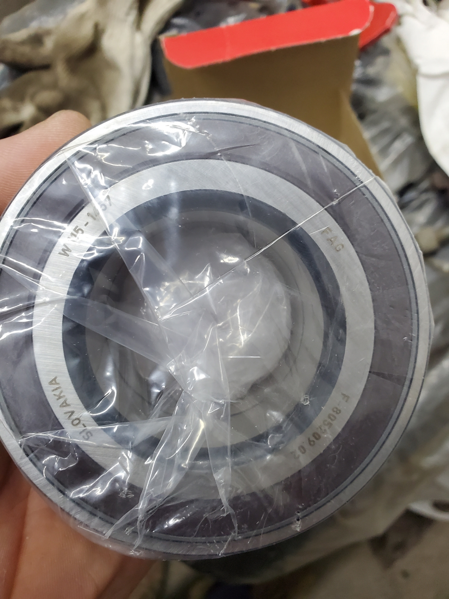 59. Замена ступичного подшипника. — Audi Q7 (1G), 3 л, 2008 года ...