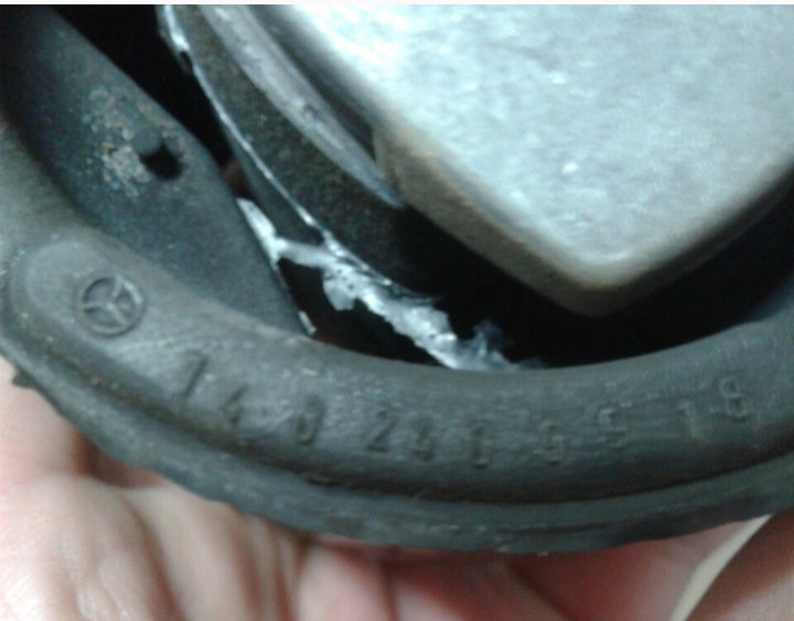 A1402400918 Опора двигателя металорезиновая Mercedes | Запчасти на DRIVE2