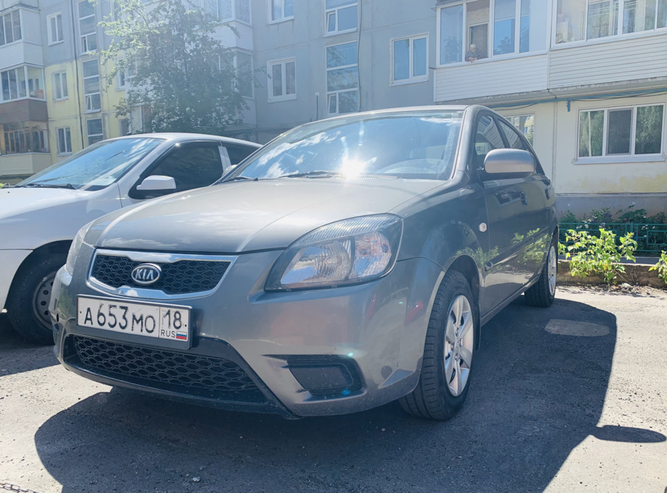 АКБ и щётки — KIA Rio (2G), 1,4 л, 2011 года | расходники | DRIVE2