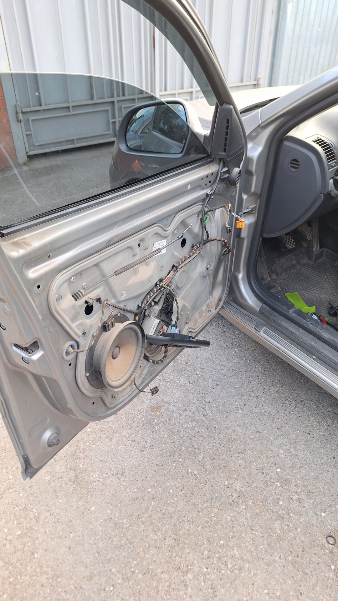 SKODA OCTAVIA A5 FL Замена микрика водительской двери. — Skoda Octavia ...