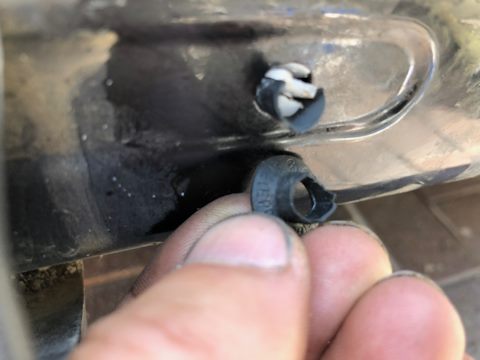 3C0853586 Втулка распорная / VAG | Запчасти на DRIVE2