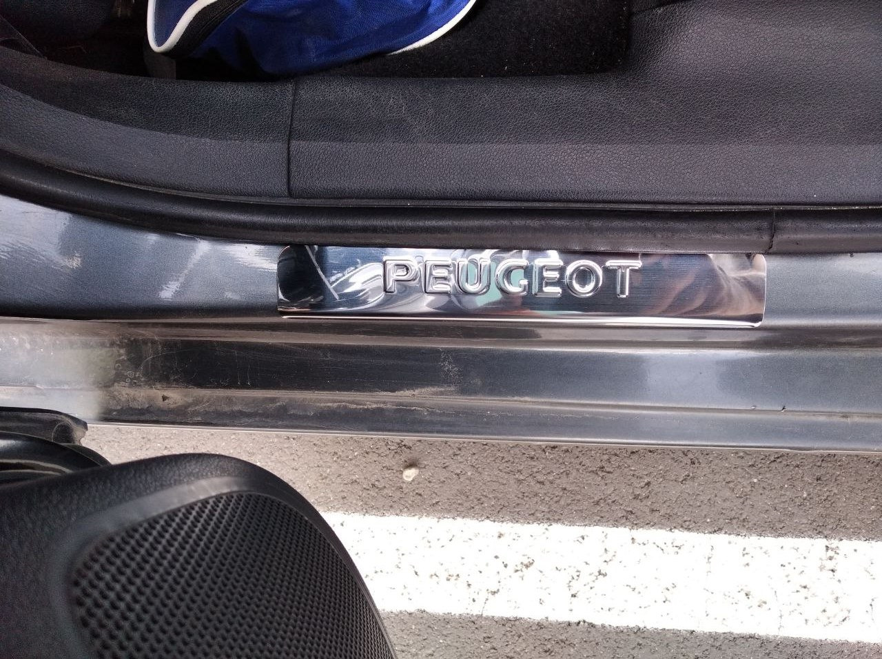 Накладки на пороги — Peugeot 308 SW (1G), 1,6 л, 2010 года | другое ...