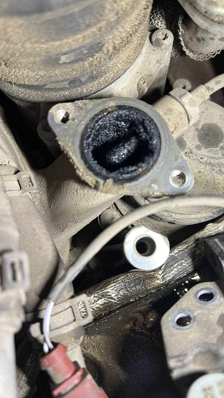 Ошибка P040100 или чистим ЕГР — Volkswagen Touareg (2G), 4,1 л, 2013 ...