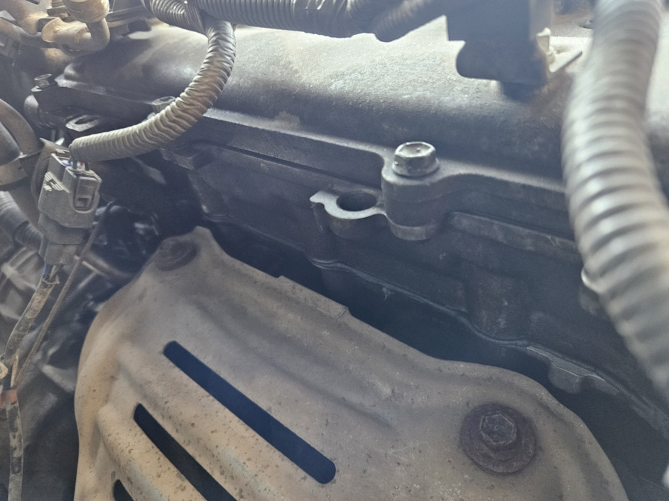 # 39 Прокладка клапанной крышки. Замена. — Toyota RAV4 (III), 2 л, 2010 ...