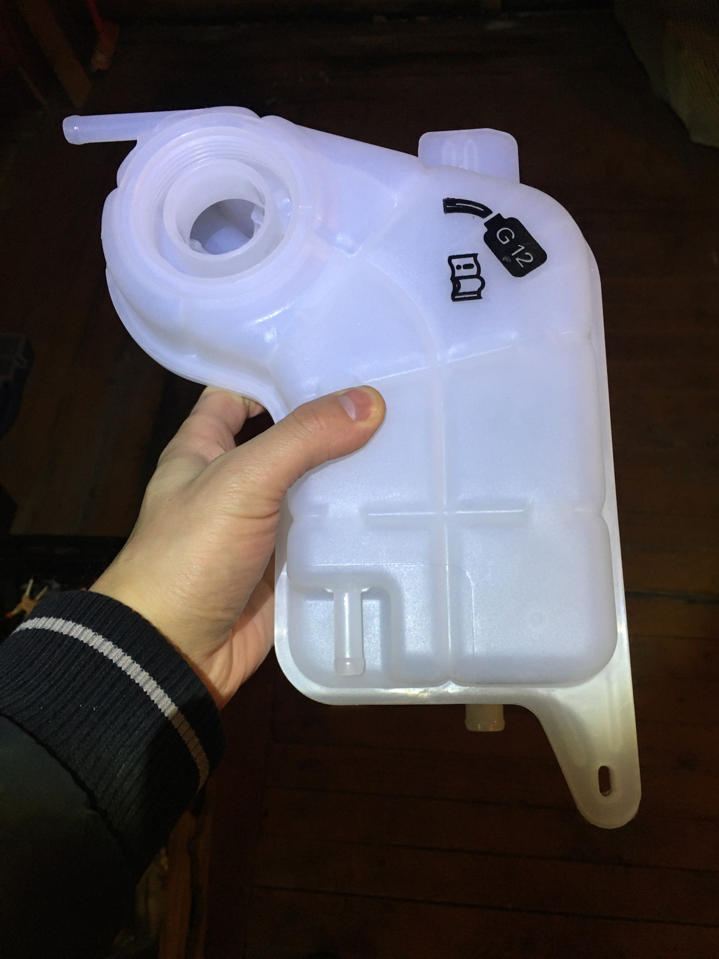 Замена компенсационного (расширительного) бачка Ауди А6 С6 3.0TDI ...