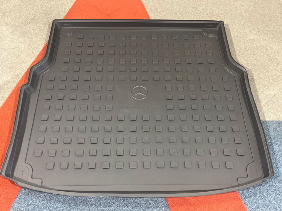 Водонепроницаемый поддон багажника A 2058140300 — Mercedes-Benz C-Class ...