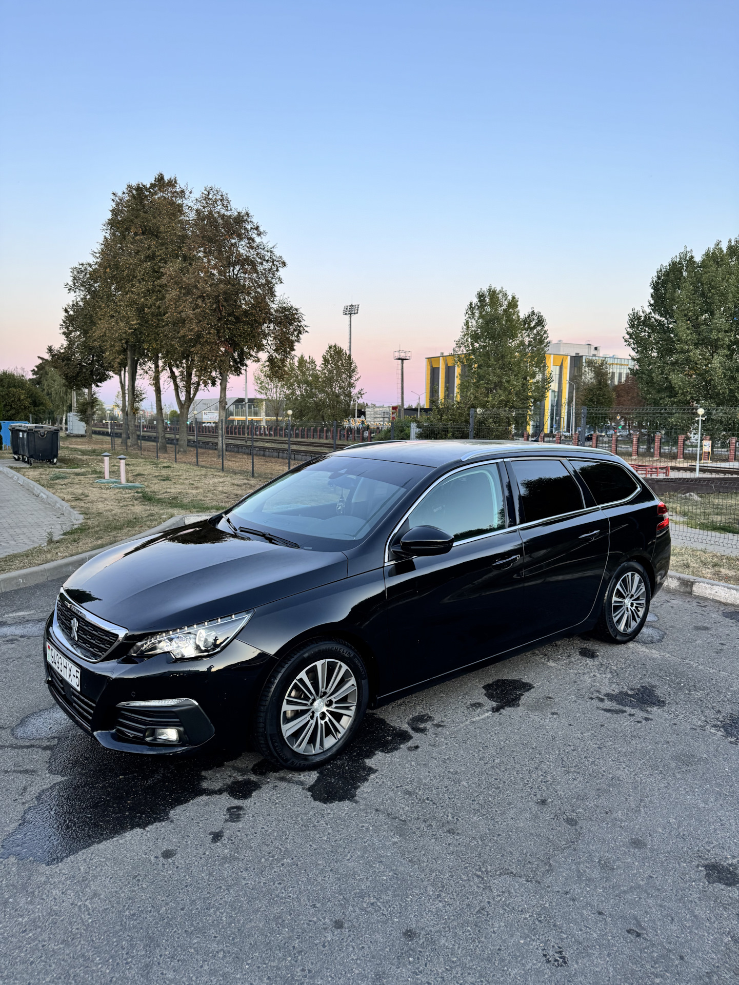 Мысли перейти на такую же, но дизель — Peugeot 308 SW (2G), 1,2 л, 2020 года | продажа машины ...