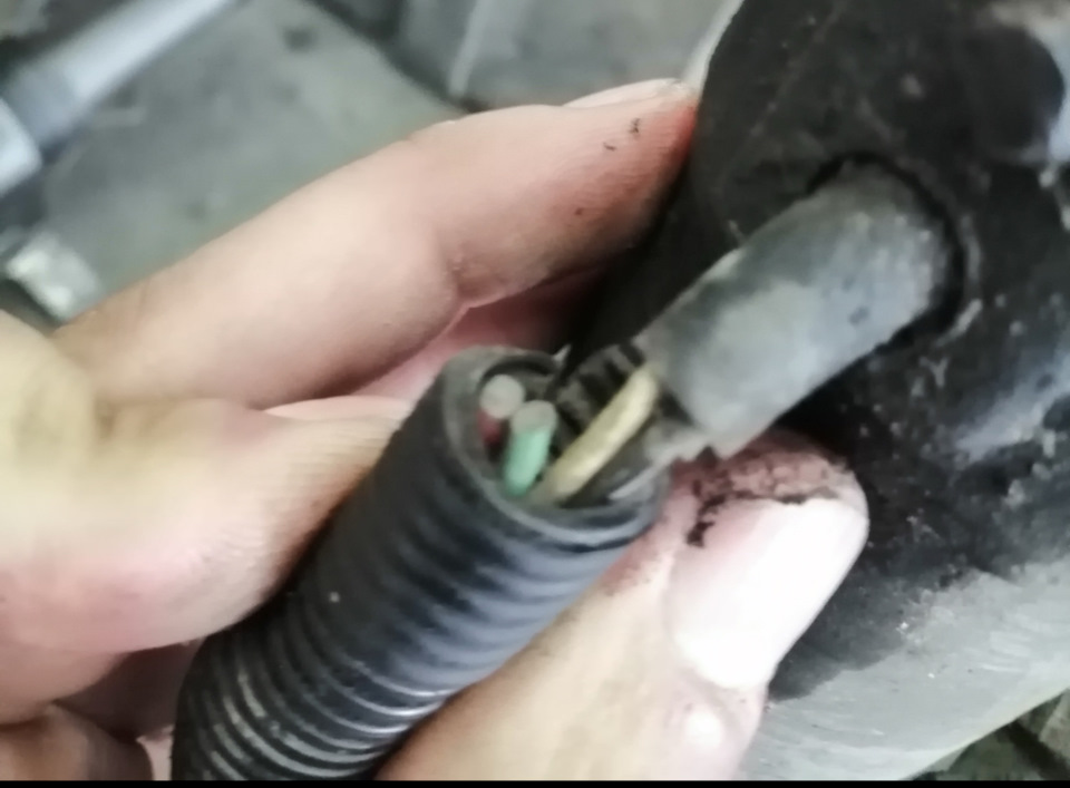 Замена задних амортизаторов KYB 7440002 Lexus GX470 — Lexus GX (UZJ120 ...