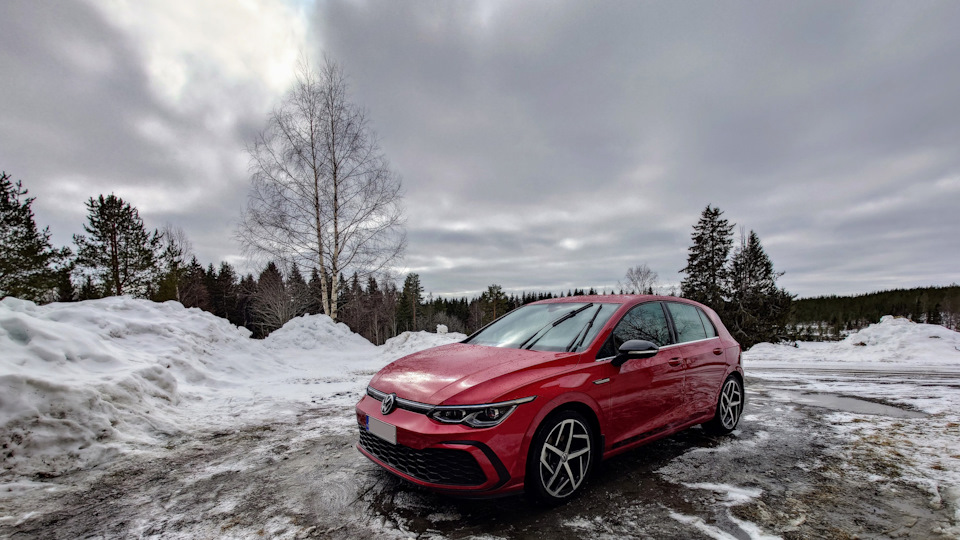 Golf vehicle details: Selected vehicle equipment — Volkswagen Golf Mk8 ...