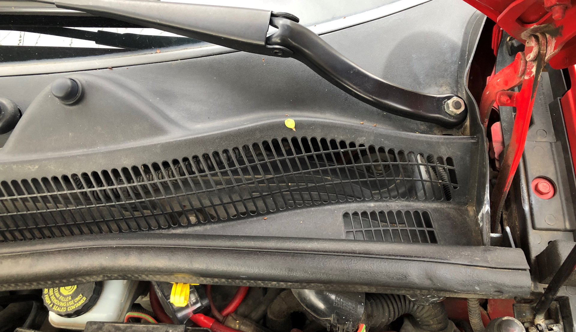 Колпачок и крышка расширительного бачка — Opel Corsa D, 1,4 л, 2013 ...