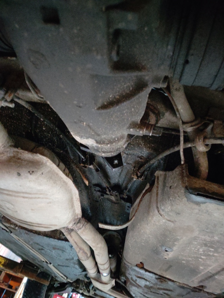 Появился стук при резком разгоне — устраняем, замена масла в ...