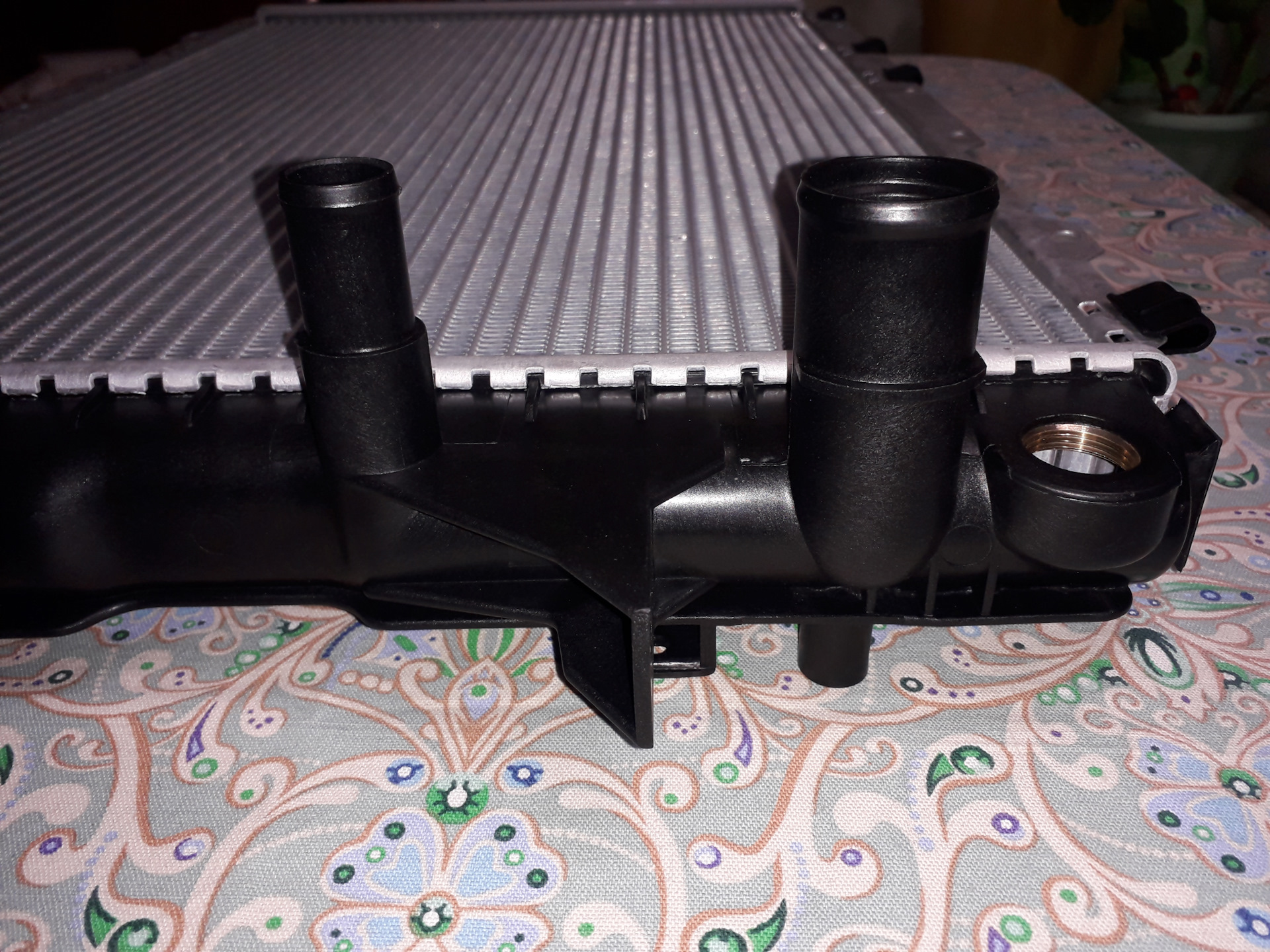 Радиатор охлаждения паяный Audi A6 C4 Audi 100 C4 — Audi A6 (C4), 1,8 л ...