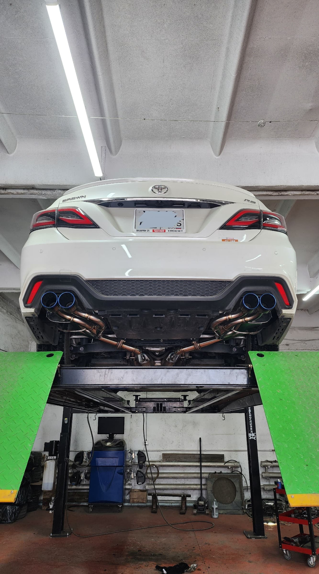 HKS Super Turbo Muffler installation — Toyota Crown (S220), 2 л, 2020 ...