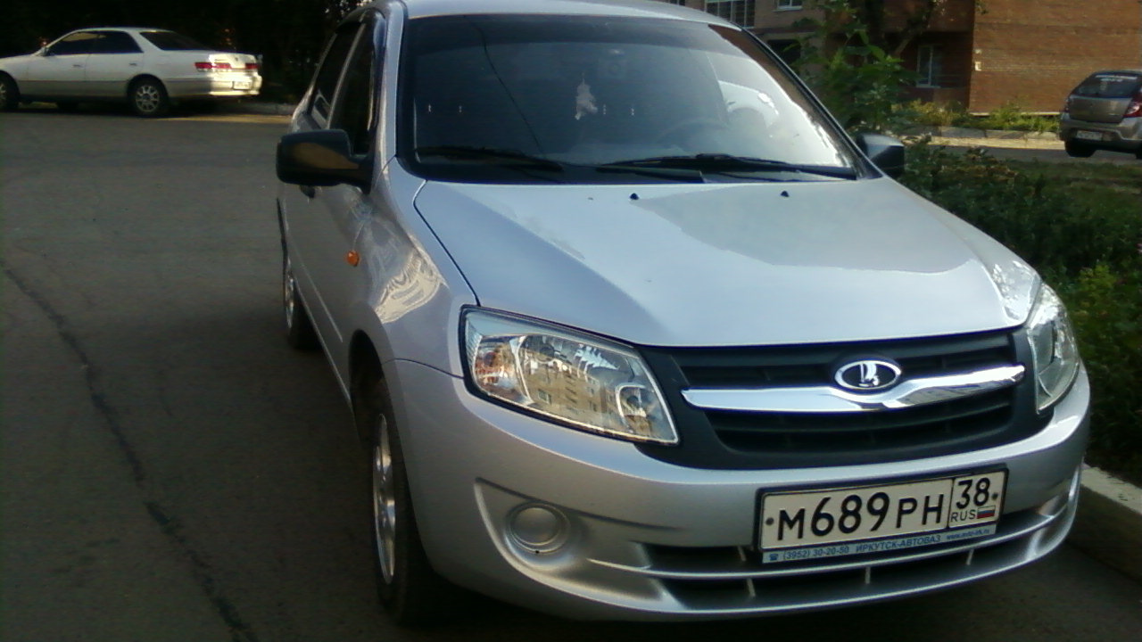 Lada Granta 1.6 бензиновый 2013 | на DRIVE2
