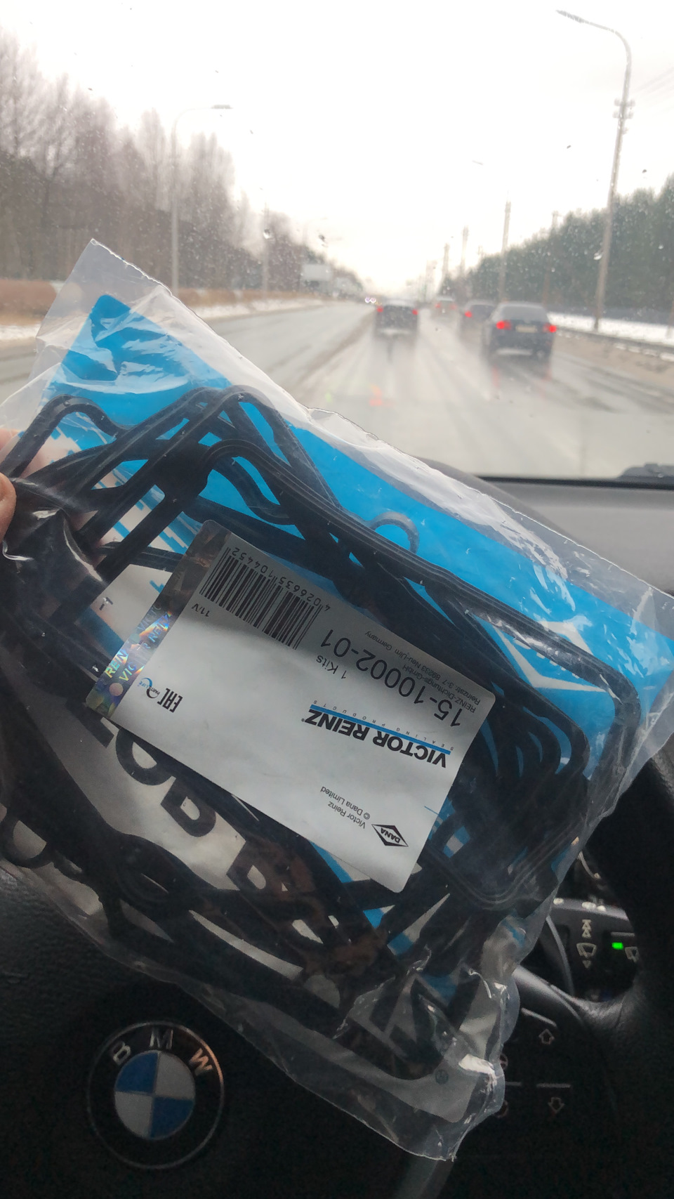 И снова прокладка клапанной крышки — BMW X5 (E70), 3 л, 2011 года ...