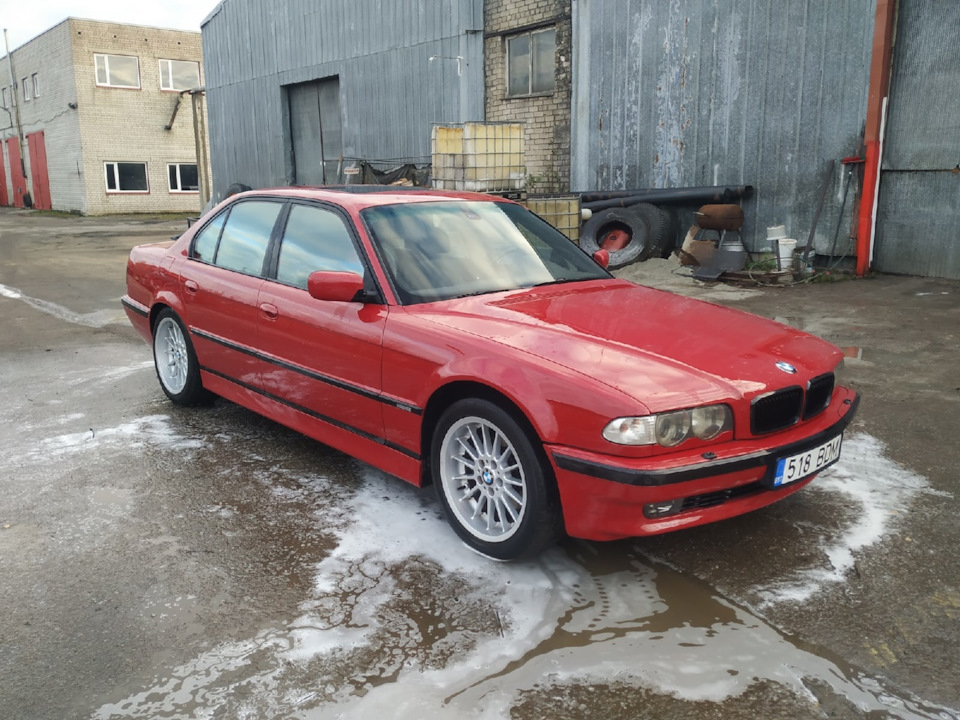 смена цвета Imola Red — BMW 7 series (E38), 3 л, 2000 года | кузовной ...
