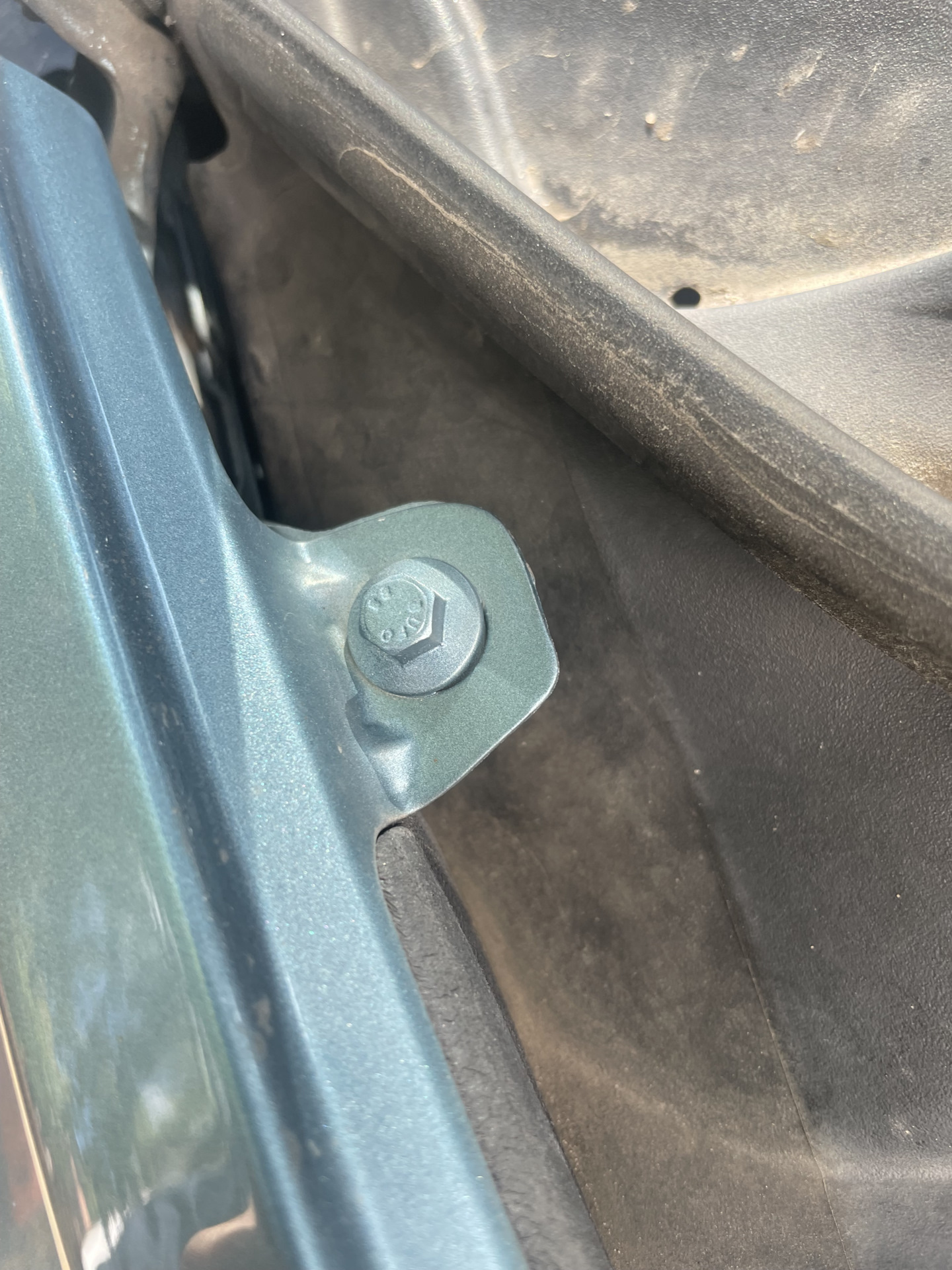 Бампер от V50 — Volvo S40 (2G), 2,4 л, 2008 года | другое | DRIVE2