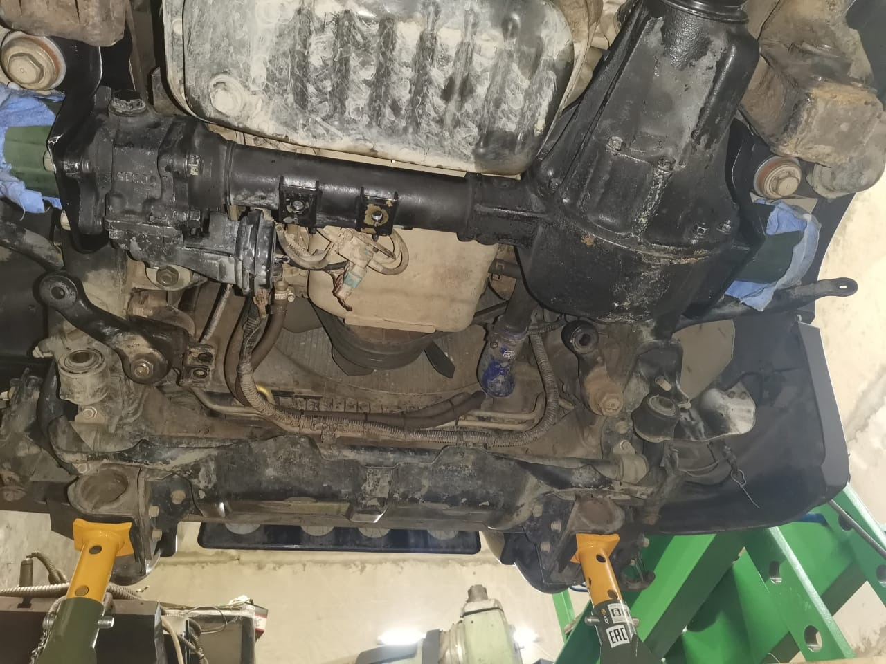 Передний мост. Замена редуктора! — Isuzu Bighorn (II), 3,1 л, 1997 года ...