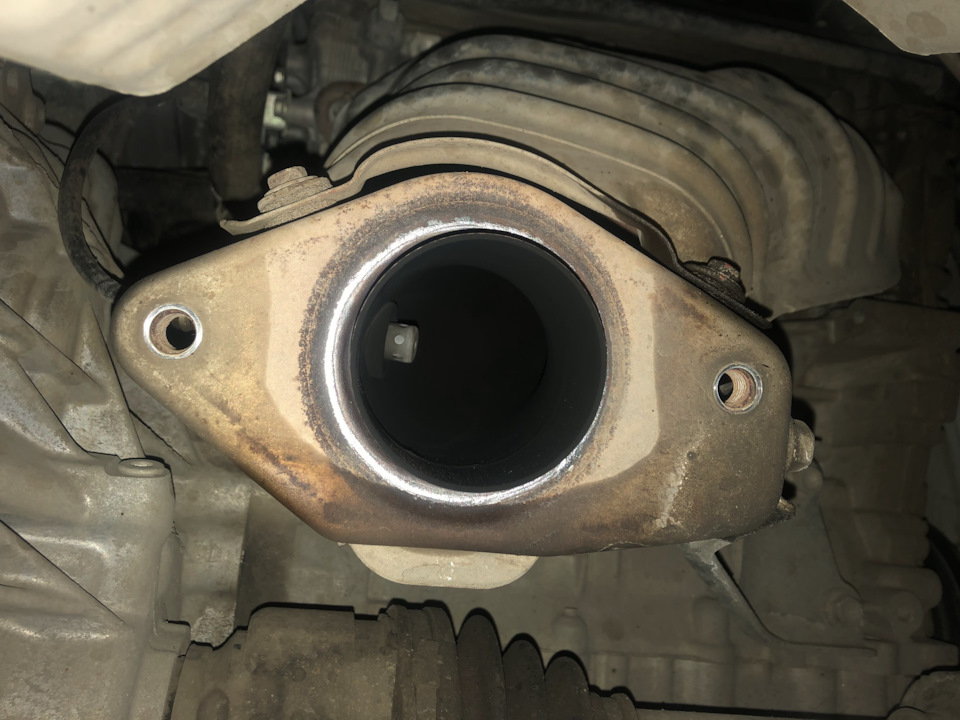 Обслуживание выхлопной системы — Toyota Prius (20), 1,5 л, 2008 года ...