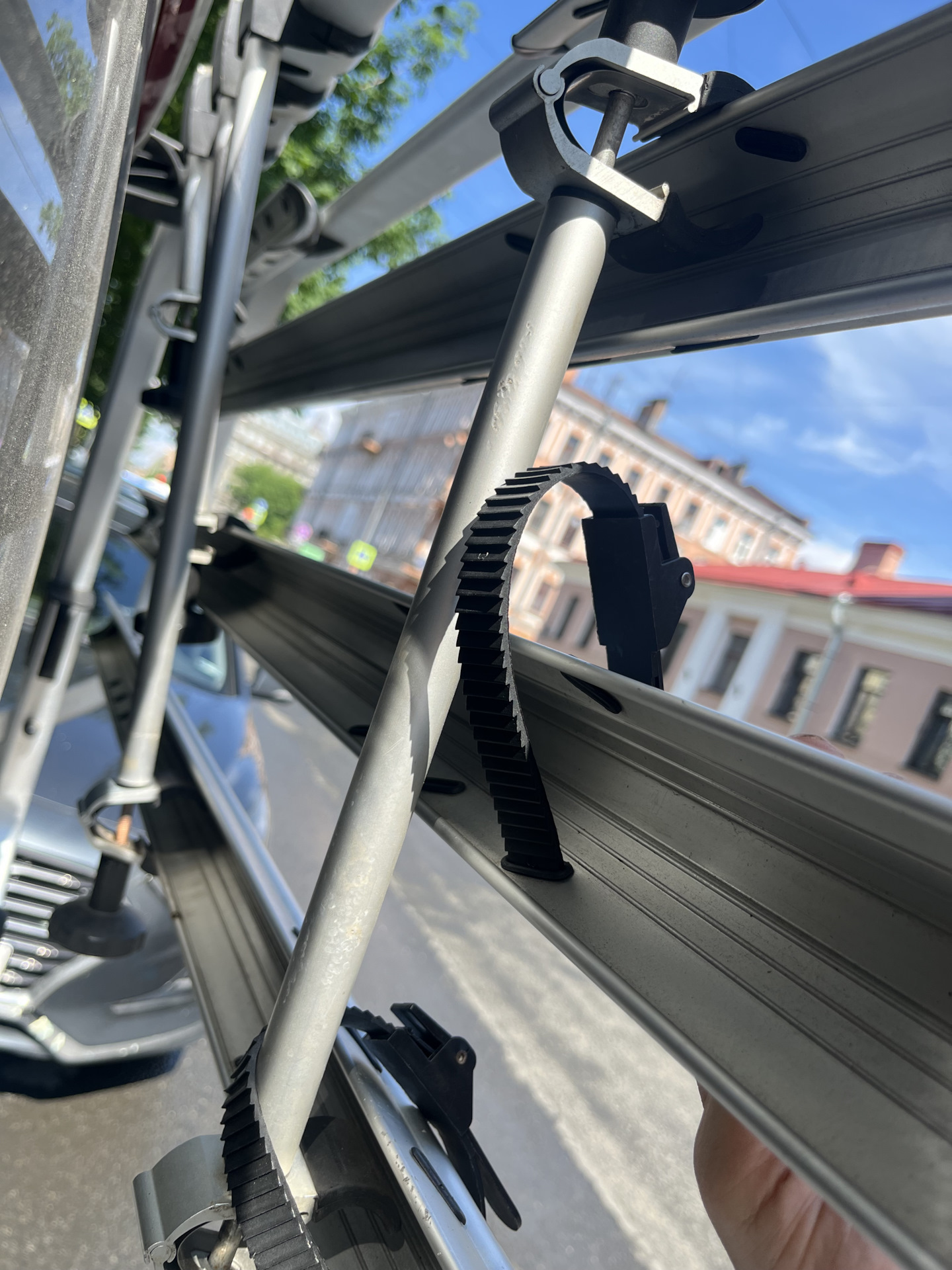 VW bike rack — Volkswagen Caravelle (T6), 2 л, 2018 года | аксессуары ...