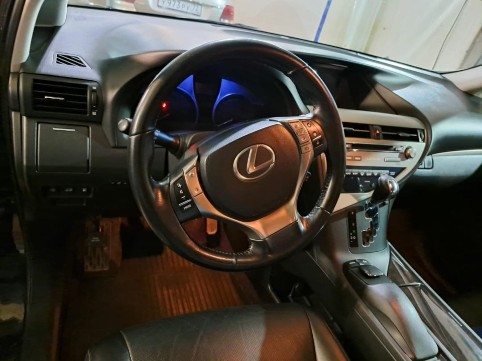 Geely Atlas Pro 2021 vs Lexus RX 350 2012. Гаджет против машины ...