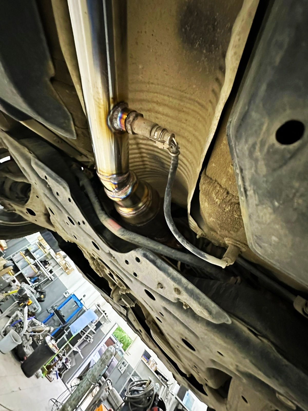 Ремонтный катализатор и новый резонатор — Toyota Prius (20), 1,5 л ...