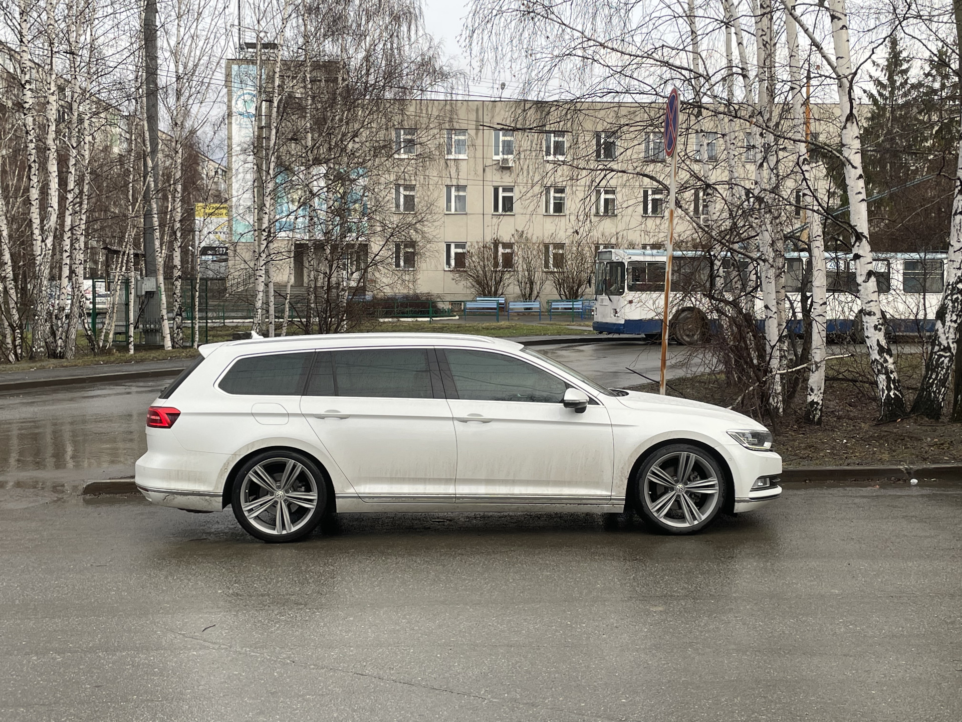 19 Sebring + Eibach -30 — Volkswagen Passat Variant (B8), 1,4 л, 2016 года | стайлинг | DRIVE2