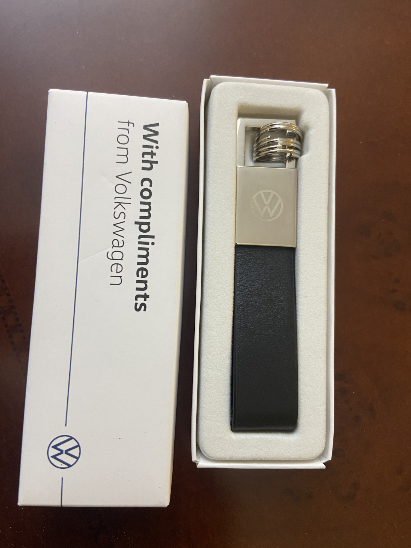 Новый брелок — Volkswagen Passat Variant (B8), 1,6 л, 2016 года ...